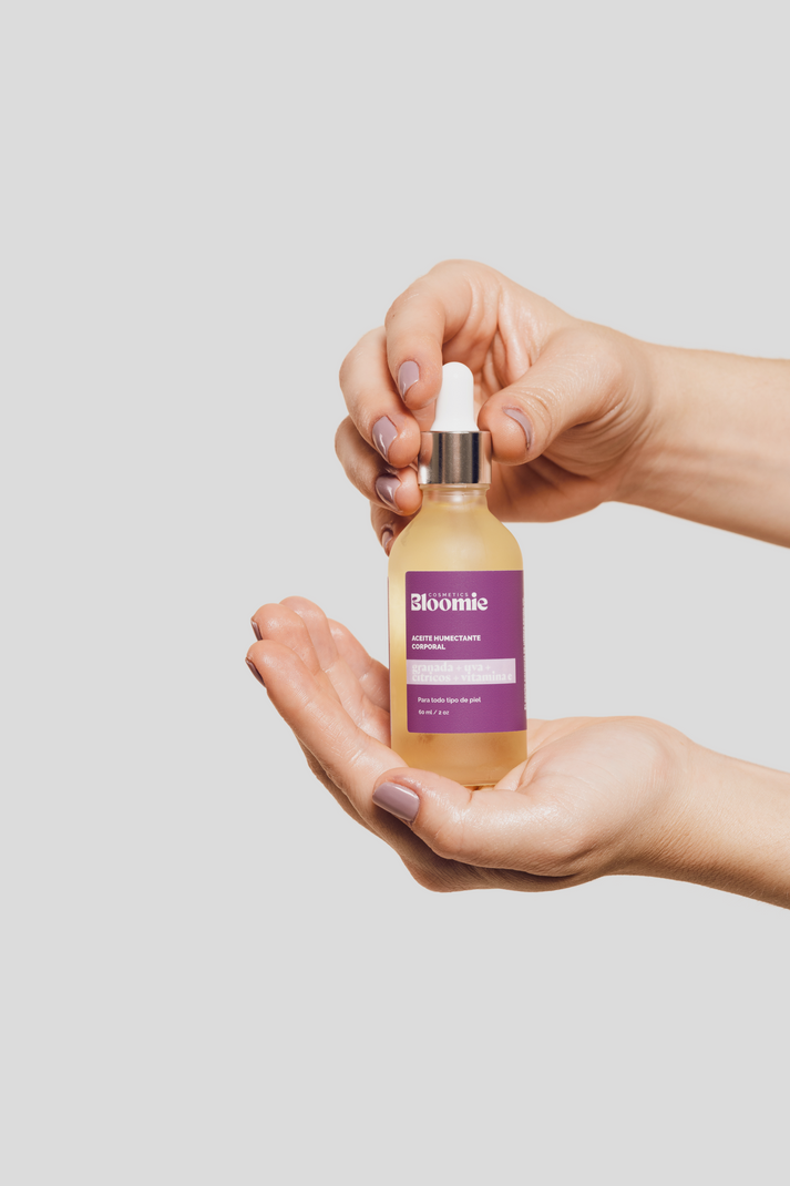 ACEITE HUMECTANTE CORPORAL – Bloomie Cosmetics